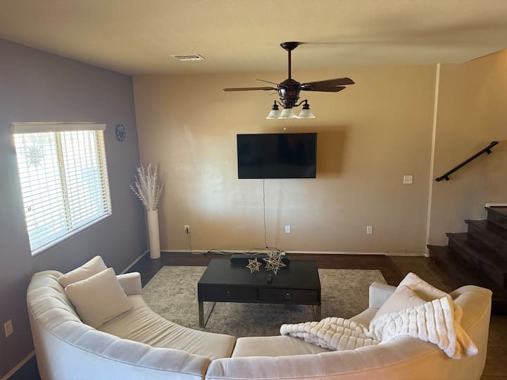 Spacious House Near The Airport! - Tucson, AZ