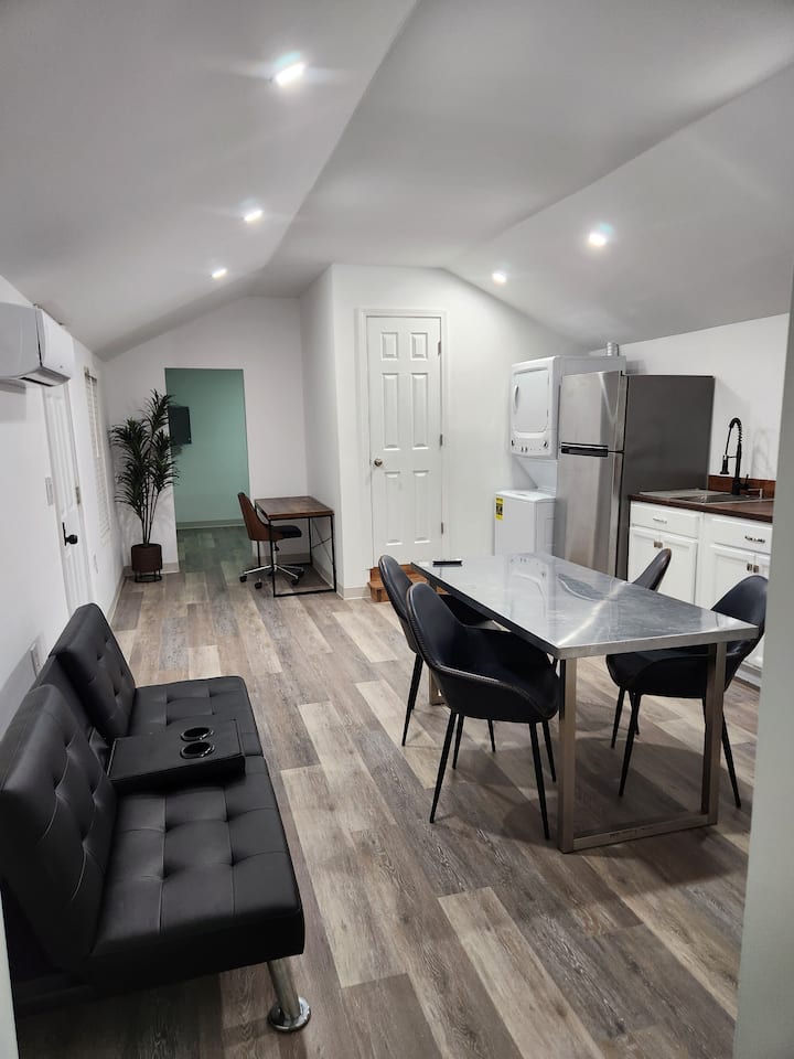 Charming Newly Renovated Home - Goldsboro, NC