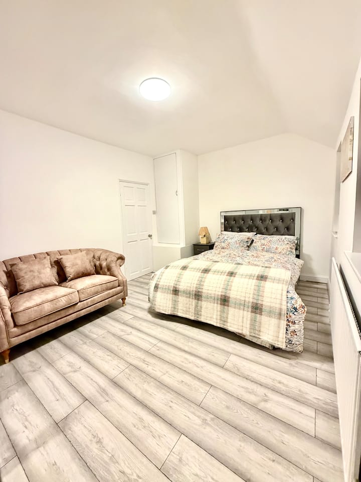 3 Bedroom-house Cheapukholiday - Ilford