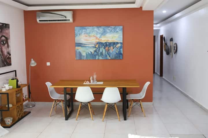 Grand Appartement Familial 4 Pièces En Zone 4c - Abidjan