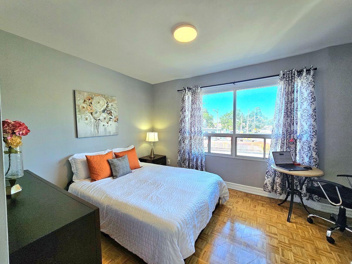Apartamento luminoso de 2 dormitorios en el centro/segundo piso ...