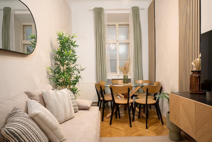 Chic Flat Near Danube - 6 Mins Walk To Metro - Wien