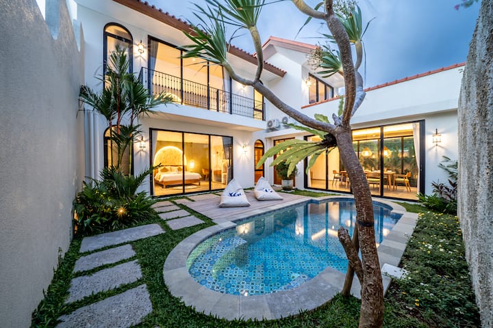 Private Pool 3br Villa Near Canggu – De Britto C - Canggu