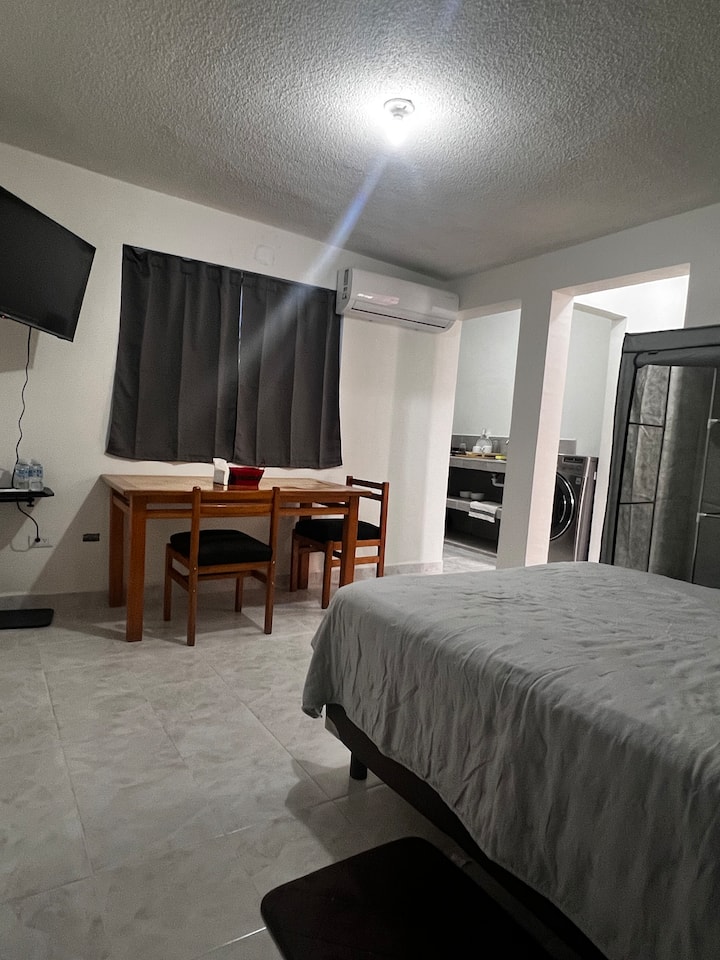 Depa En El Centro De San Pedro / Consulado - Santa Catarina, México