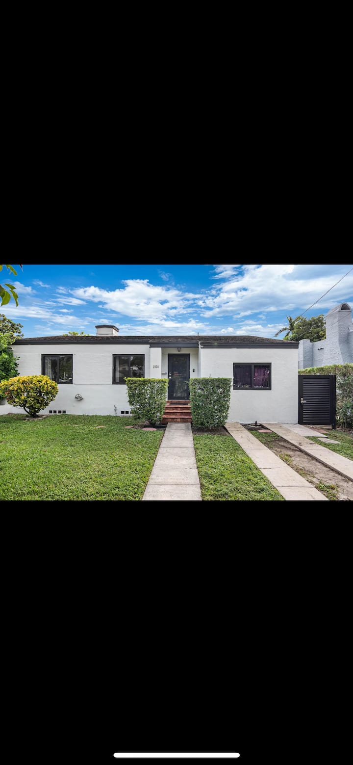 Modern Guesthouse In The Center Of Miami - Miami