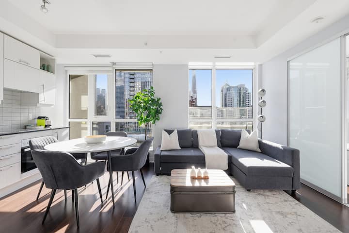 Stylish To Condo | Cn Tower View | Walk Score 99 - Toronto