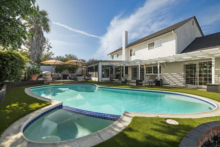 The Lysanda Villa - Lake Forest, CA