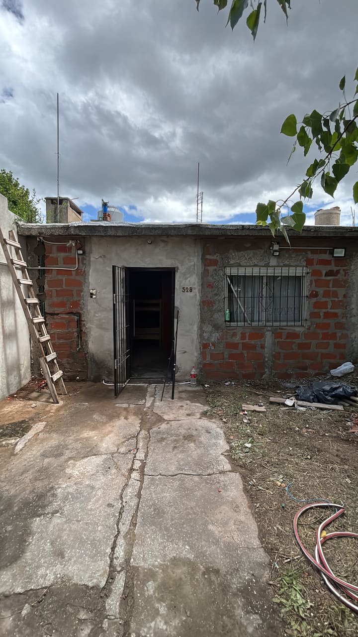 Casa En Construcción A 5 Cuadras De La Playa - Santa Teresita