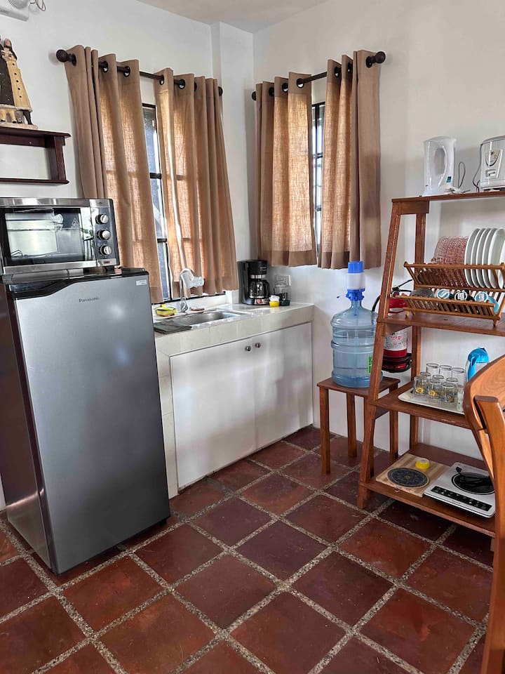Serenita Tagaytay House 2 Private Home+pool Access - Amadeo