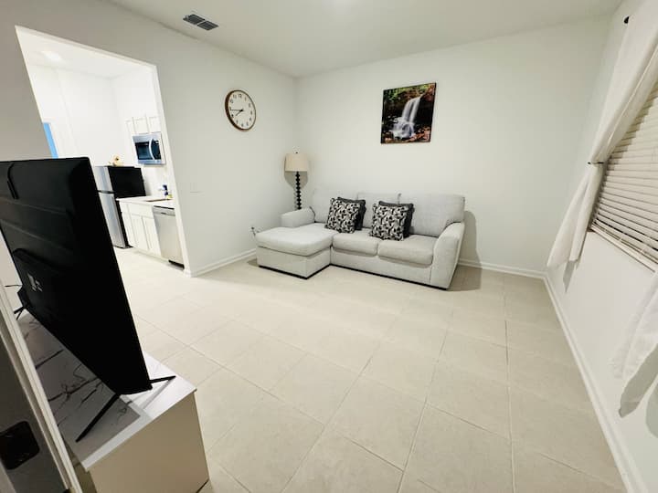 Nueva Y Acogedora Suite De Invitados En Davenport - Davenport, FL