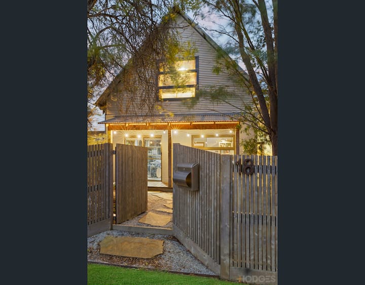 Coast Meets Country! - Leopold