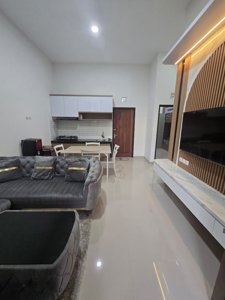 Hiu Homestay H2 - Wonosobo