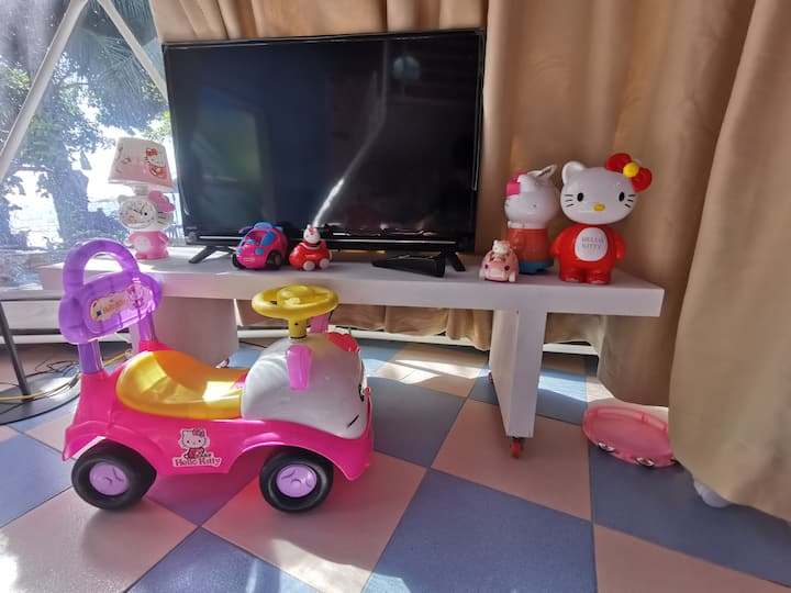 Hello Kitty Glamping Dome Beach Resort Dauin - Dauin