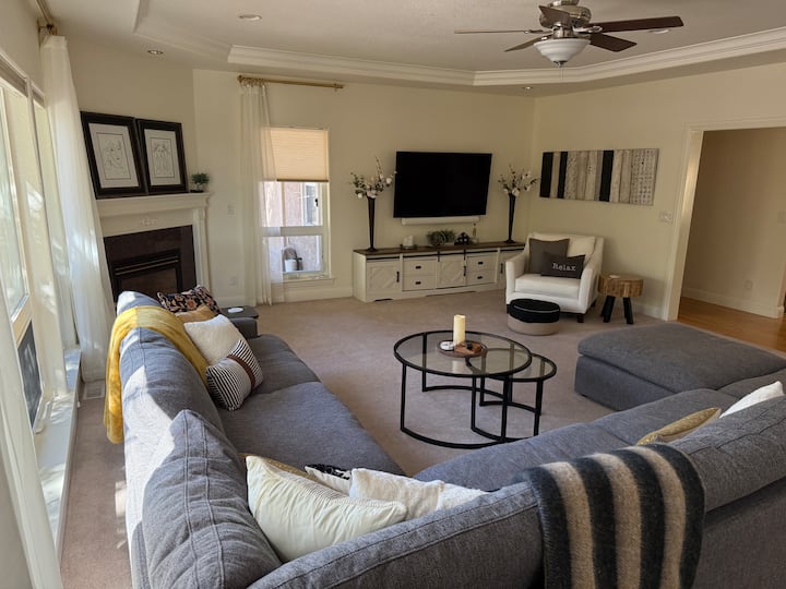 Summer Fun Pool Spa Outdoor Tv 4 Bd 4 Ba Sleeps 8 - Auburn, CA