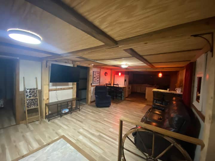 Farmhouse Located In The Heart Of The Ozarks! - Withrow Springs State Park, Huntsville