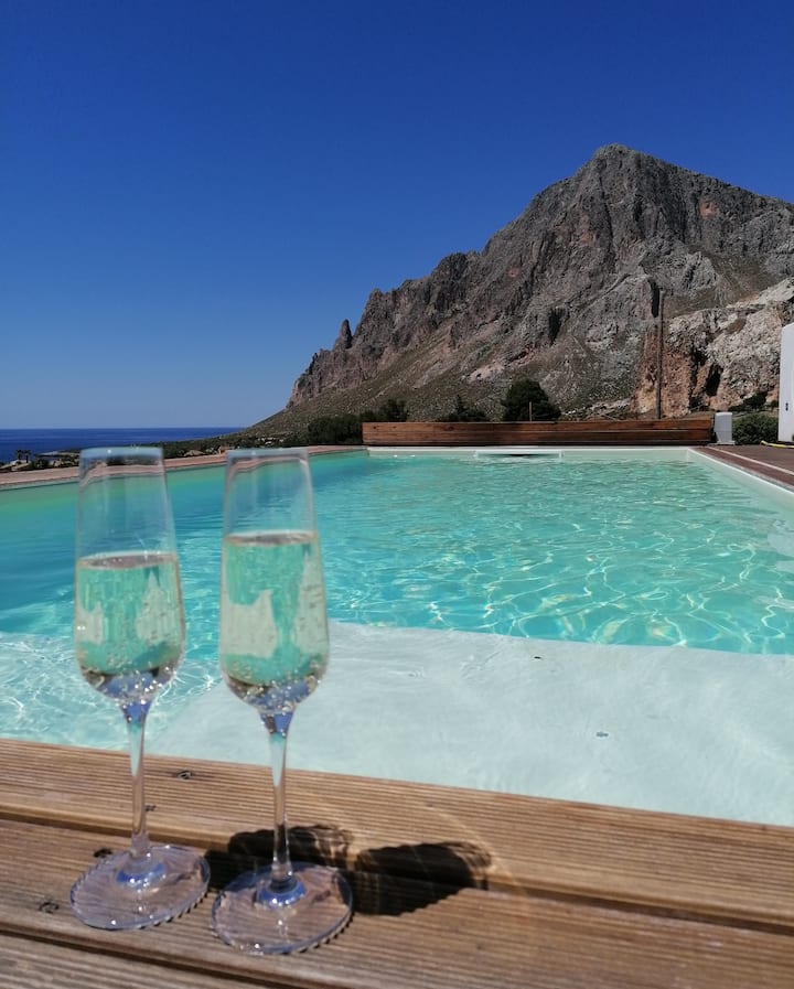 "Sunset Pool & Panoramica Sul Golfo Di Cornino" - Custonaci