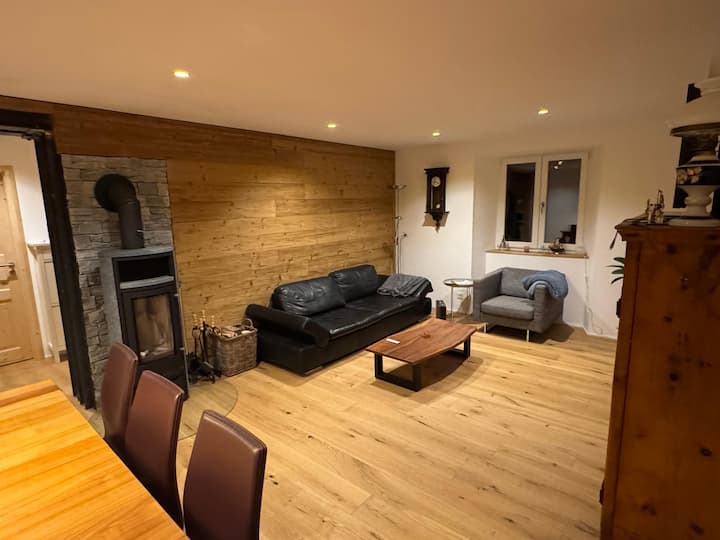 Wohlfühloase Mit Panorama-bergblick & Stil - Kanton Wallis