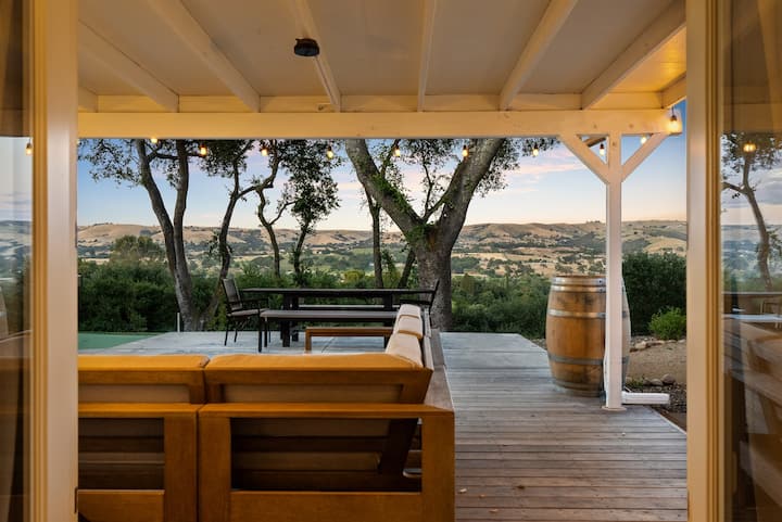 Valley View | Hot Tub + Firepit + Views + Ev - Atascadero, CA