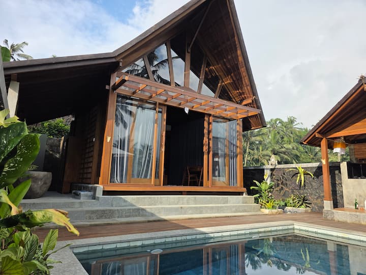 Sanis Villa - Australia