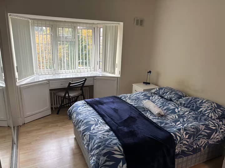 Private Room In Five Ways, Birmingham-4.1 - Birmingham