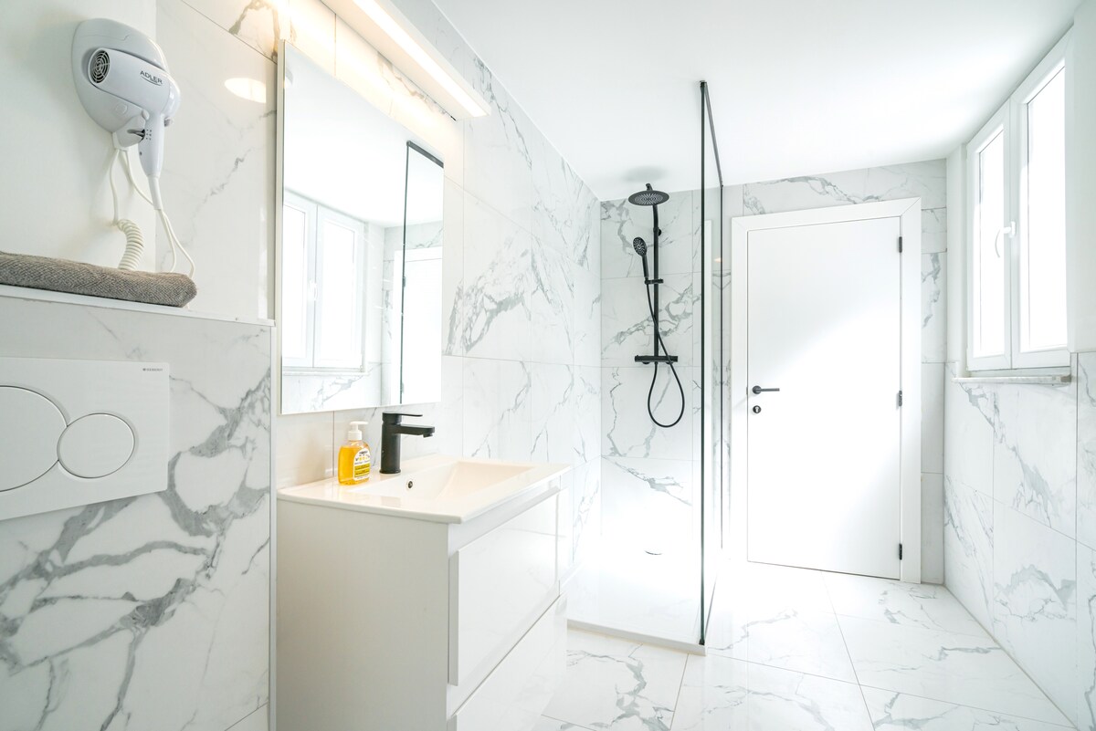 Antwerp Central Apartment 2 - Flats for Rent in Antwerp, Flanders ...