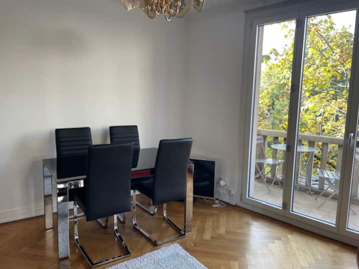 Lausanne Plein Centre-ville, Meublé - 2,5 Chambres - Lausanne