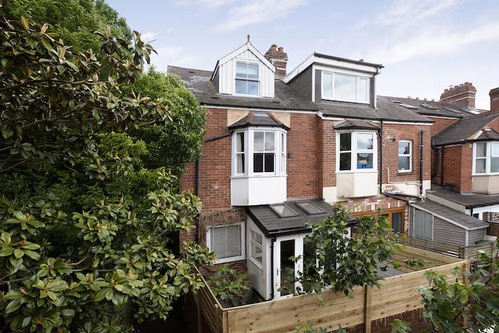 St Leonard’s Townhouse - Exeter