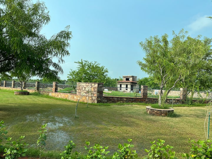 A Community Living Farm House Close To Nature - Dausa
