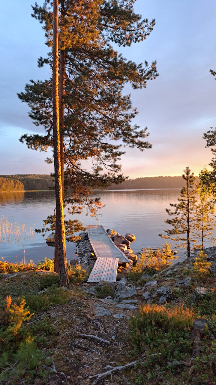 Rantakallio – Kirkasvetisen Järven Rantamökki - Viitasaari
