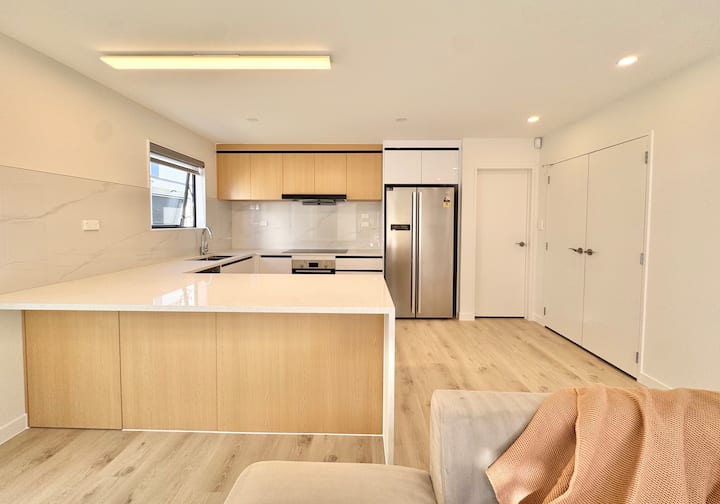 Brandnew 3br | Walk To Supermarket,marina & Beach - Waiheke Island