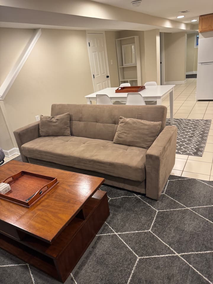 In-law Suite W/ Parking, 2 Full Beds, Plus Futons! - Kensington, MD