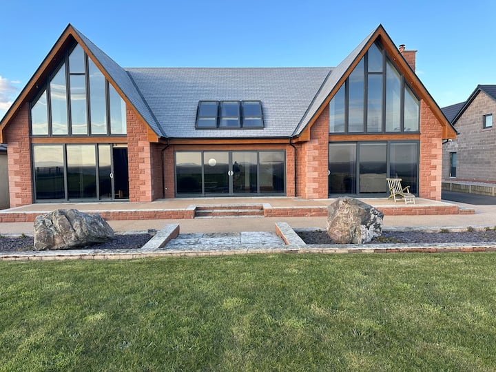 Waterfront Villa In Scotland Near Lake District - Powfoot