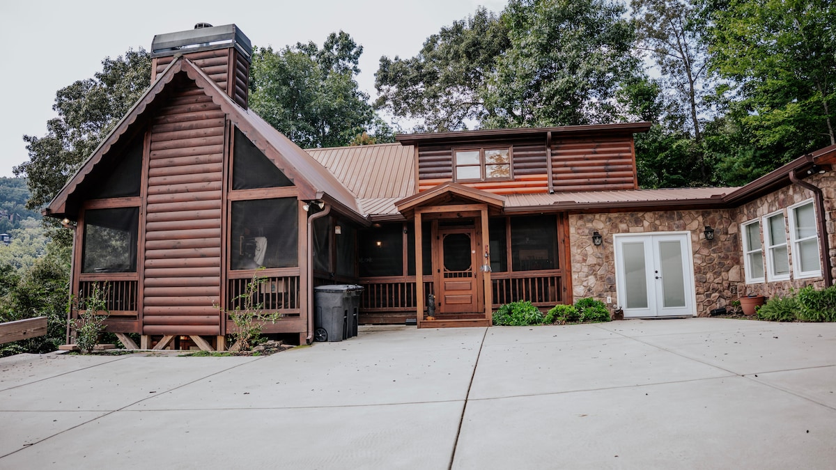 Hütte mit Blick auf den Lake Blue Ridge mit Hundezwinger + Spielzimmer ...