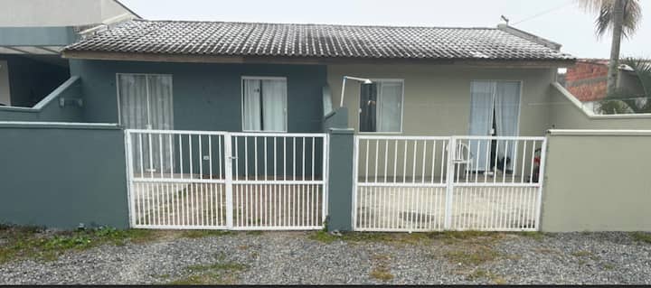 Casa Em Itapoa Sc 60 Metros Aconchegante - Itapoá