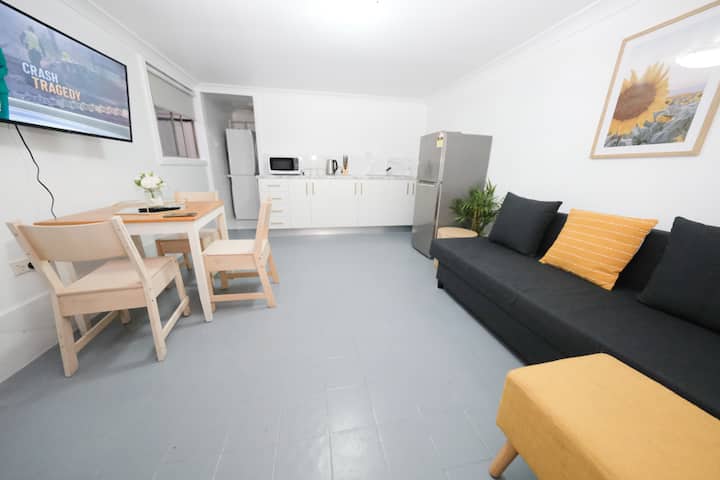 Sydney Auburn Granny Flat With Air Conditioning - Parramatta
