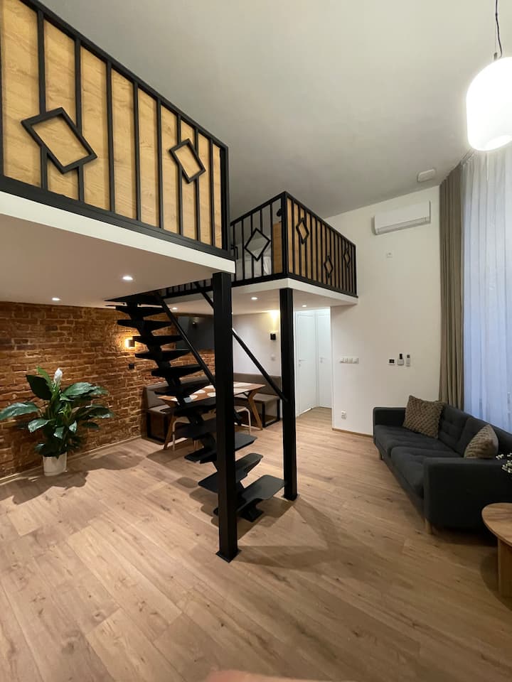 Designer Loft | Old Town • A/c • Up To 9 Persons - Kraków