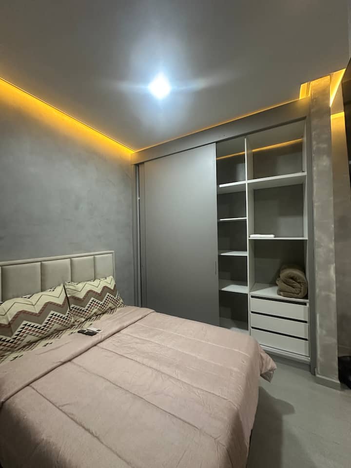 Loft Novo E Moderno Para Casal. - Brésil