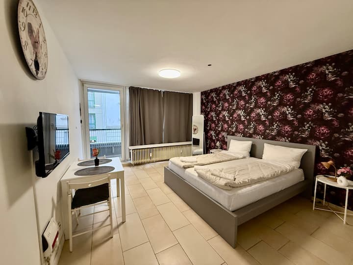 Kölns Nachtleben Erleben-apartment Mit Balkon - Cologne