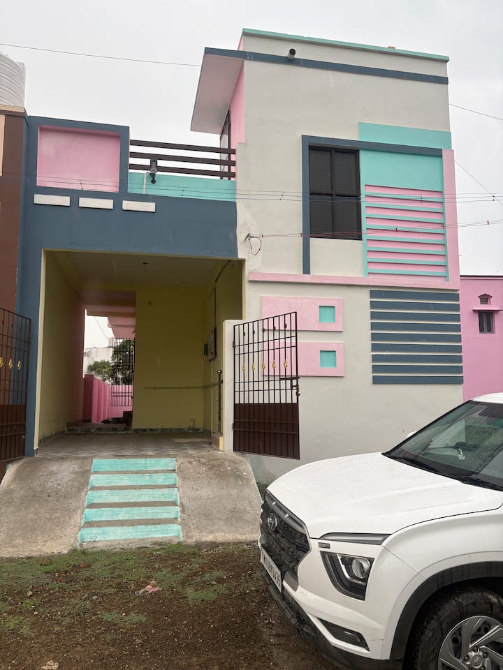 Yuktha Home Stay Is Located Near Kailasanthar Koil - Kanchipuram