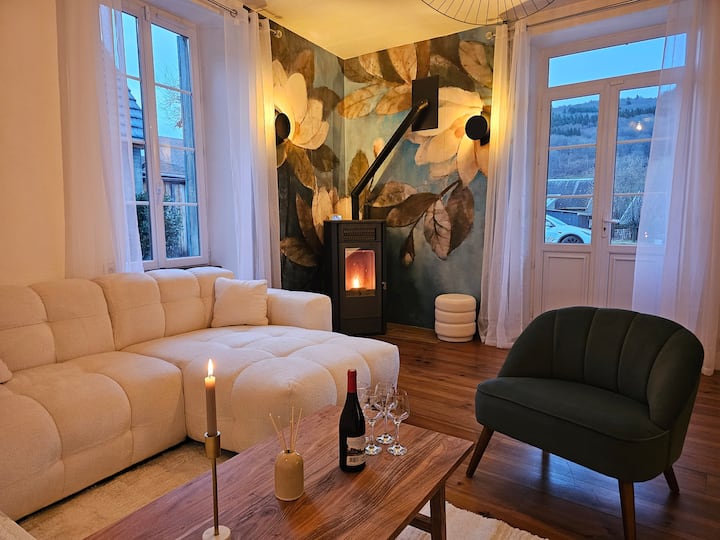 La Villa De Charme Vaulxoise: Terrain, Poêle, Lac - Station de l'Alpe du Grand Serre
