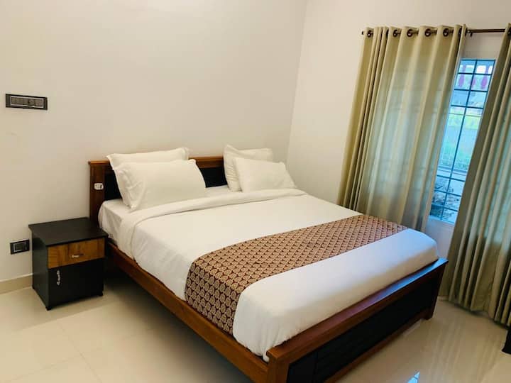 Ocean Pearl Pariyapuram - Tirur