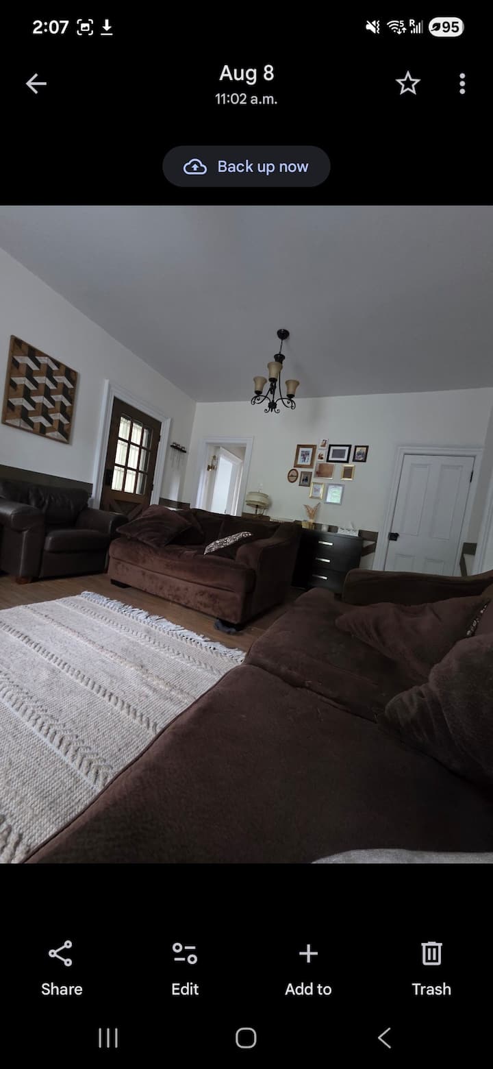 Beautiful Private Corner Lot With Huge Front Yard - Uxbridge, ON, Canada