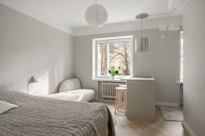 Juuri Remontoitu Yksiö - Helsinki