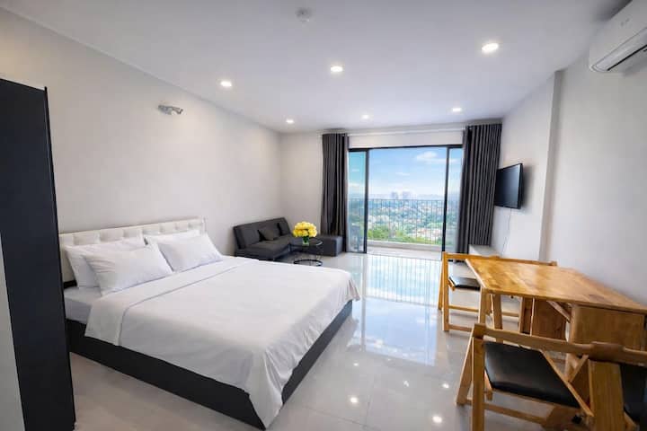 Căn Hộ Tại Trung Tâm Quận 7, Gần ĐạI Học Rmit - Vietnam