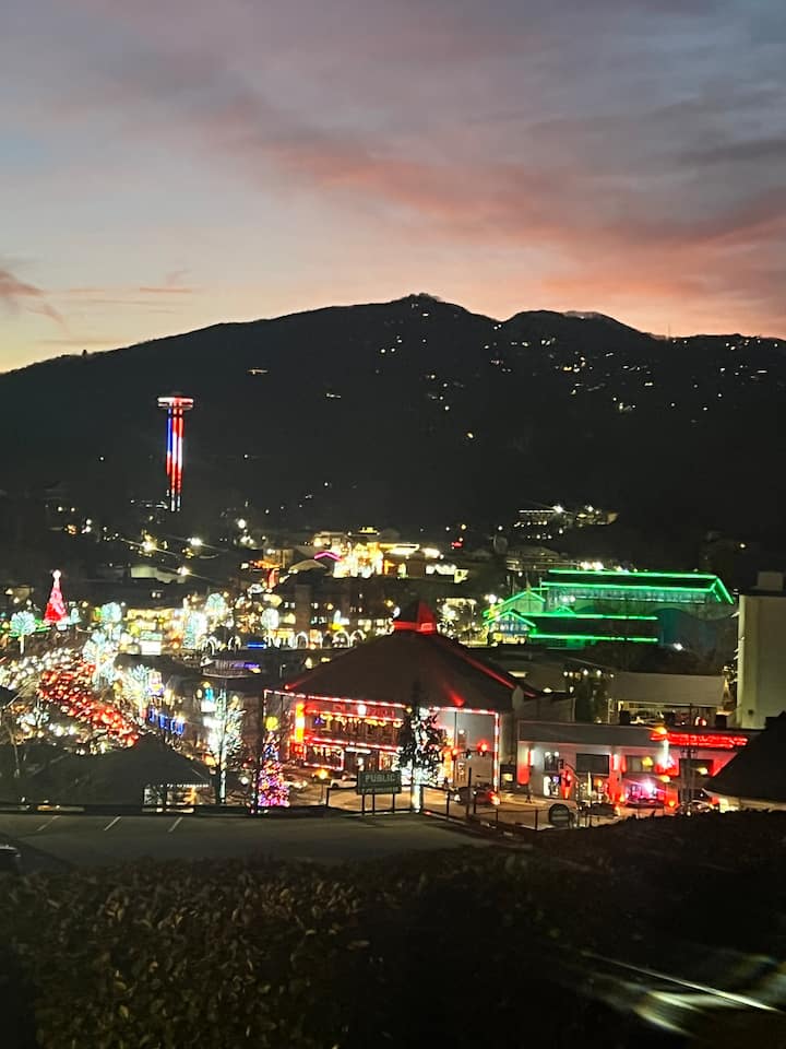 Mountain View, Near National Park, Walk To Strip. - Gatlinburg, TN