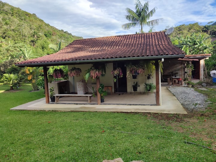 Casa Na Beira Do Lago Em Lumiar - Galdinópolis - Nova Friburgo