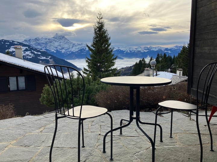 "Mon Paradis" Haven, Sunny Studio & Stunning View! - Gryon