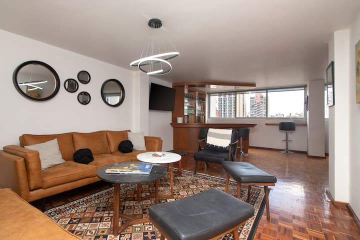 Penthouse For 8 | Hot Tub & Views | Top Location - Mexiko-Stadt