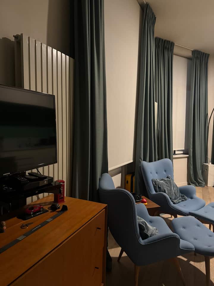 Urban Design Studio With Balcony | Central Antwerp - Anvers