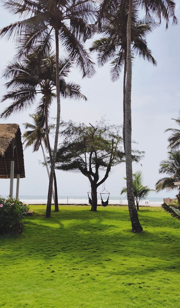 La Villa Fleurie, Logement Entier Face à L'océan - Côte d'Ivoire
